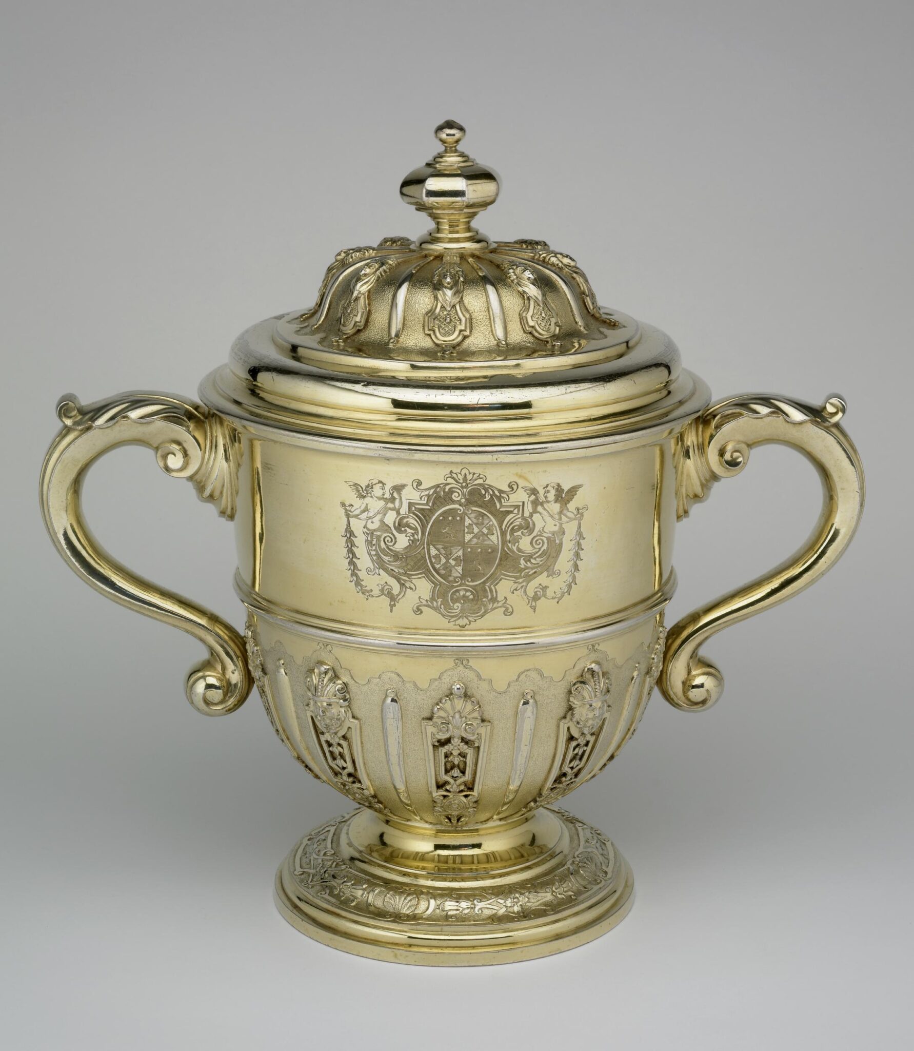 DU PAQUIER TEAPOT WITH SILVER MOUNTS | Rare Ceramics